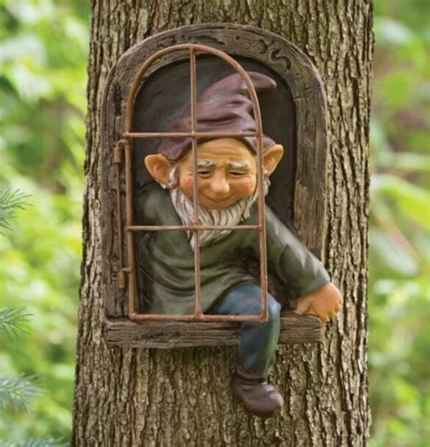 Best Window Exiting Gnome Collection Available At Reasonable Price