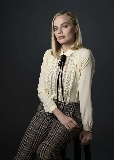 Margot Robbie ‘i Tonya Portrait Session By Chris Pizello In Los