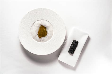 The Gallery „Както кажеш“ но някои неща не подлежат на коментар Ястие което поднасяме без