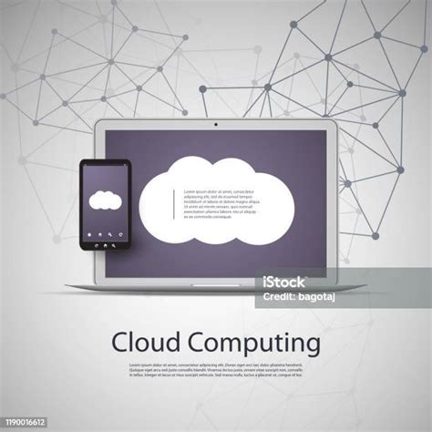 랩톱 컴퓨터 스마트폰을 갖춘 클라우드 컴퓨팅 및 네트워크 개념 Brand Name Online Messaging Platform