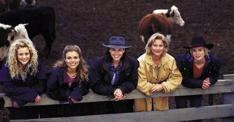 Mcleods Daughters Creator Reflects On The Shows 20th Anniversary And