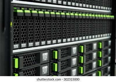 Array Disk Storage Data Center库存照片 Shutterstock