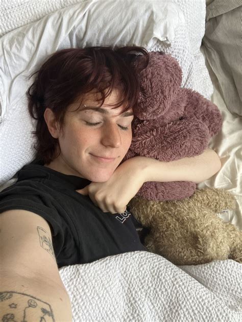 Professional Cuddler In Berkeley California Misskit