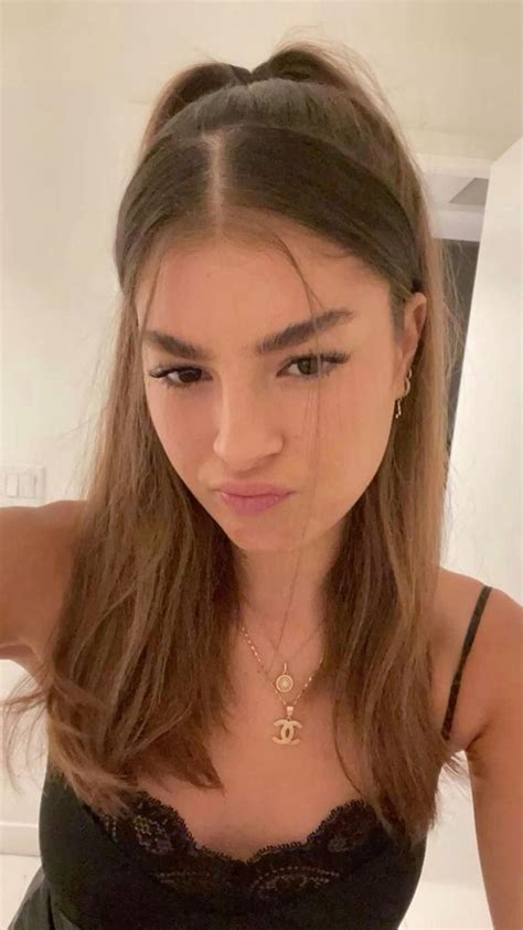 50 Of The Best Medium Hairstyles For Women Gallery Videos Included