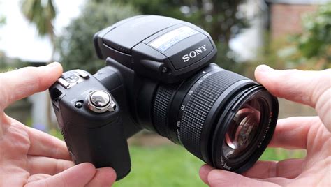 The Sony Cyber-shot R1: A Vintage Camera With a Modern Heart | Fstoppers