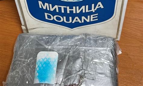 Тираджия с над 1 2 кг кокаин пробва да избяга от „Капитан Андреево“ Xnews