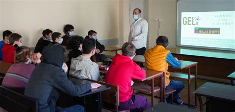 საღი აზრის ეკონომიკა კომაროვის სკოლაში