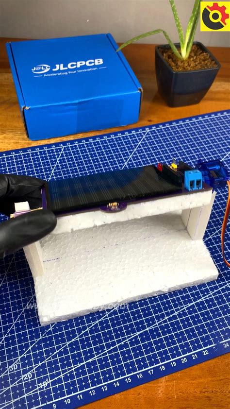 automatic solar tracking system with arduino arduino projects simple