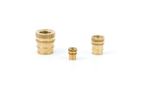 E Z Sonic™ Threaded Insert For Plastic Straight Flanged 516 18