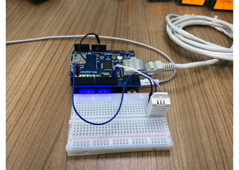 room temperature detection display on mobile by using arduino maker