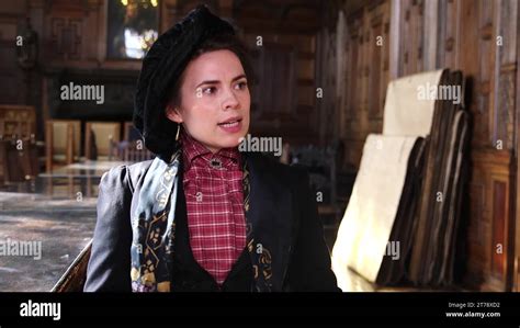 Hayley Atwell Stars As Margaret Schlegel In The New Bbc Adaptation Of Howards End Stock Video