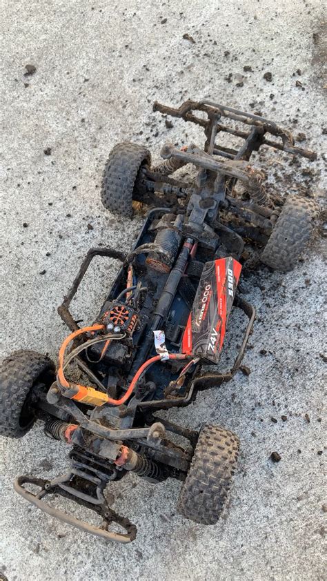 Please help dont know that this is. Arrma senton 4x4 : r/rccars