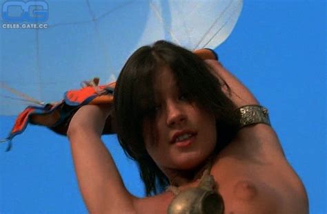 Catherine Zeta Jones Nude Playboy Mega Porn Pics