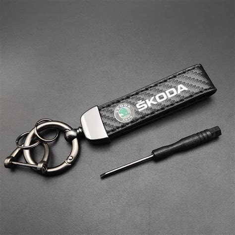 Leather Carbon Fiber Car Keychain Zinc Alloy Keyrings For Skoda Octavia Superb Rapid Kodiaq