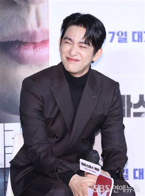 [e포토] 박진영 시나리오 찢고 나온 시찢남