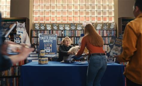 Kate Mckinnon X Mayo Cat In Hellmanns Super Bowl Spot Reel 360 News