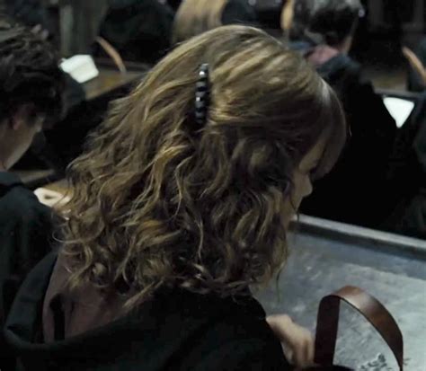 Pin By Delphine Naudin On Raphaëlle In 2024 Hermione Hair Short Hair