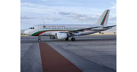 Кацна самолетът с 92 българи евакуирани от Израел Видео снимки