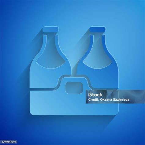 종이 잘라 샴페인 병 아이콘 은 파란색 배경에 격리 메리 크리스마스와 새해 복 많은 새해 종이 아트 스타일 벡터 3차원 형태에 대한 스톡 벡터 아트 및 기타 이미지 Istock