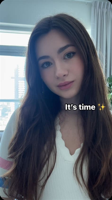 Tech Girl 🤍 Comment With The Strangest Place Youve Worked Below👇😅 Womanintech