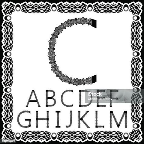 편지를 절단에 대 한 서식 파일이입니다 전체 영어 알파벳입니다 레이저 절단에 대 한 사용할 수 있습니다 멋진 레이스 편지입니다 고립 된 글꼴 흰색 배경입니다 레이스 프레임에