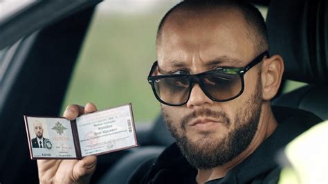 ВОЛК В ОВЕЧЬЕ ШКУРЕ! Сериал Полицейский роман полностью! - YouTube