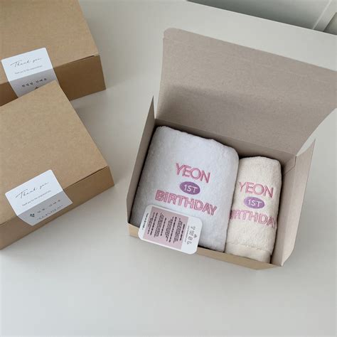 답례품 수건 수건살롱 수건답례품 돌답례품 돌잔치답례품 수건제작 결혼식답례품 📣5월18일 행사 마감 임박 오늘까지 주문 주세요 🙏🏻🙏🏻 디자인도 색감도 예쁜 꽃송이