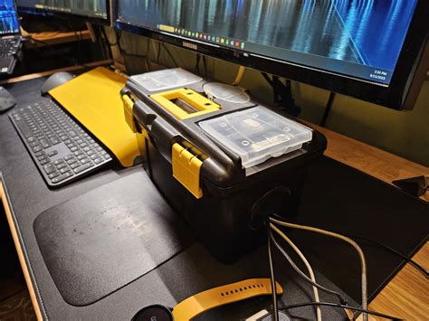 My Modular Workspace With A Garage Theme R Workspaces