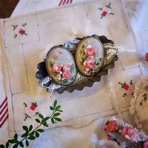 프랑스자수 Mimi ⚜️ 🌸 자수소품브로치핀쿠션팔찌 수놓고만드는 기쁨 그리고 아름다움에 2 더하는 즐거움