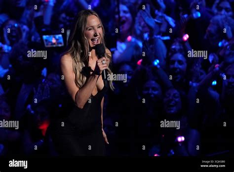 Nikki Glaser Introduces A Performance By Tate Mcrae During The Mtv