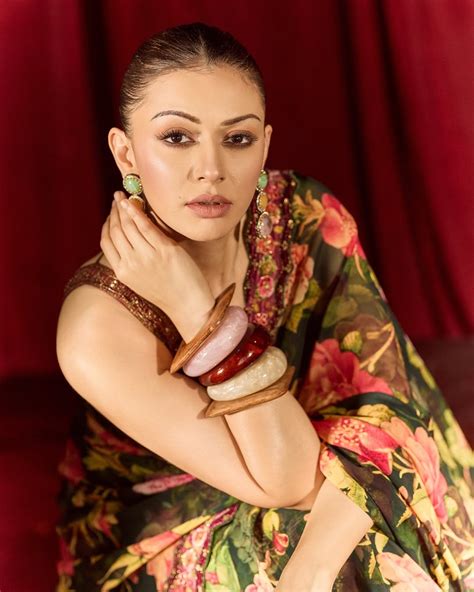 Hansika Motwani Hansika Motwani Added A New Photo