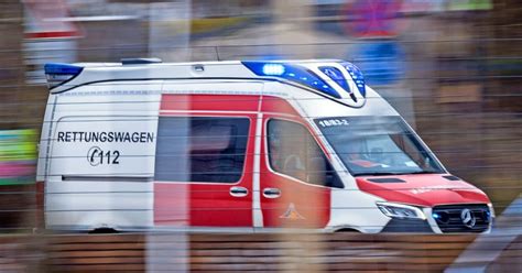 Unfall Auf Rügen Urlauberin Aus Sachsen Wird Von Traktor Erfasst Und