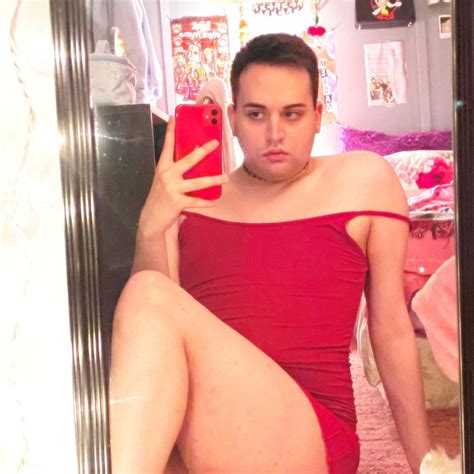 SHAWN Is BACK And READY For ThighThursday 9GAG