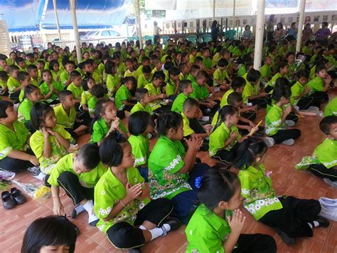 กิจกรรมวันวิสาขบูชา ได้รับความเมตตาจาก พระครูสถิตปริยัติวงศ์ โรงเรียนวัดประดู่ธรรมาธิปัตย์