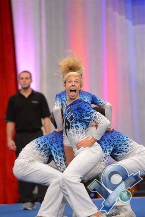 Of The Best Cheerleading Fails That Make People Laugh Til They Cry Viralnova