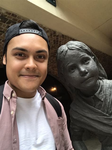 Messyourself On Twitter This Fan Didnt Have Her Phone So I Promised