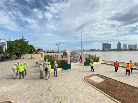 ដាក់ឱ្យដំណើរការម៉ាស៊ីនត្រងសំរាមស្វ័យប្រវត្តិខាងមុខទឹកចូលស្ថានីយបូមទឹកទី៦ វត្តភ្នំ