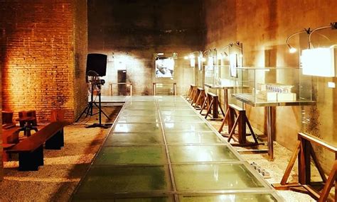 آب انبار وکیل کجاست؟ پیشینه و معماری عکس گردشی تاپ