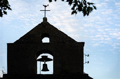 Bec 017 Fonte E Igrexa De Sevane Micropaisajes Iniciactiva