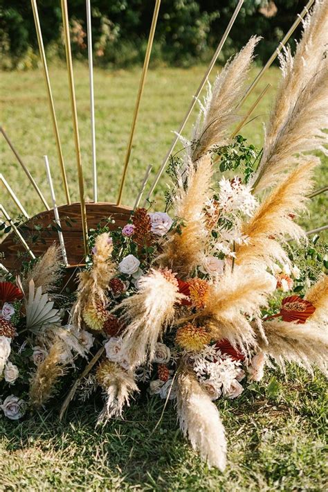Sunburst Wedding Arch With Pampas Grass