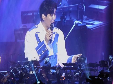 찬란함과 깊이로 전한 감동 진해성의 단독 콘서트거룩하고 위대하며 찬란하게 콘서트 무대를 물들이다