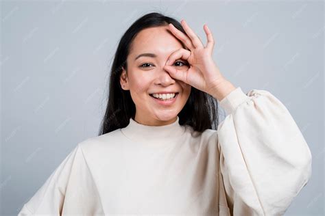 Laser Eye Surgery Benefits Risks And More Crystal Eye And Laser Centre