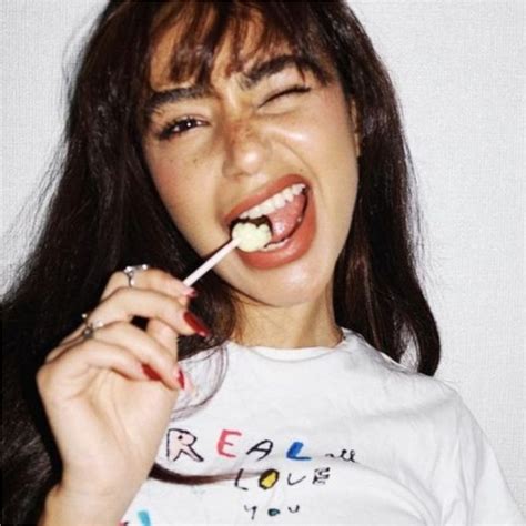 Proverite Da Li Ste Lowercase Girl Imamo Test