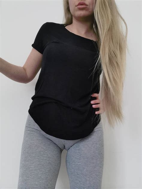 Looking For Serious Camel Toe Eater Scrolller