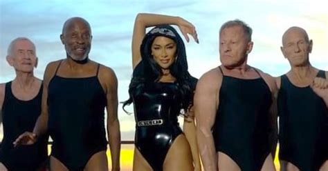 Nicole Scherzinger Buttons Body Nicole Scherzinger Buttons Body
