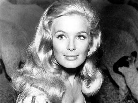 At 82 Shes Still Captivating — Youll Want To Sit Down Before Seeing