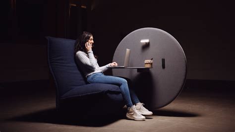 Luna Hybrid Lounger Core77