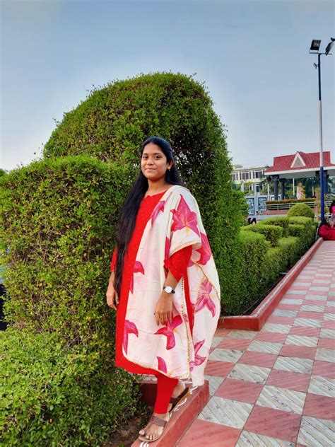 sneha gowri kolli medium