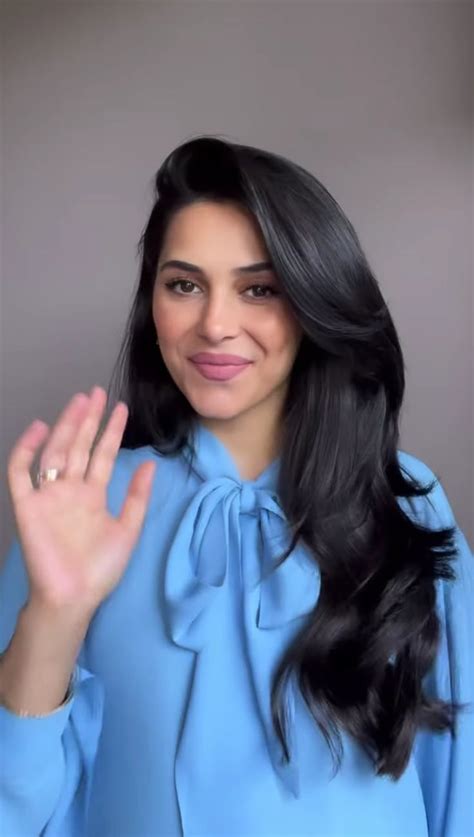 Pin De Lamamademario En Ballet Flats Are Meant For Fall Peinados Cabello Largo Y Lacio Moño