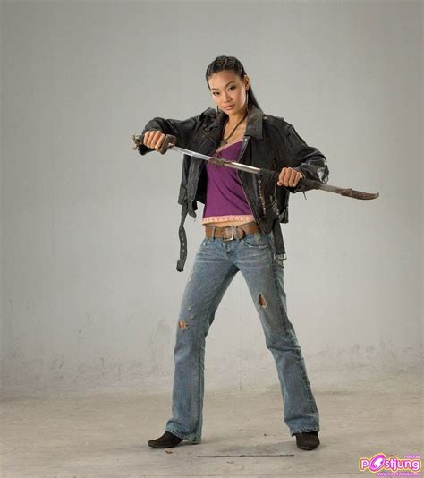 ดาราสาว ผิวแทนสีน้ำผึ้งสุดsexyนุ้ย เกศรินทร์